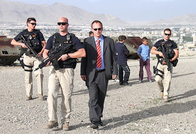 Review of troops: PSA BPOL - from Baghdad to Bogotá | SPARTANAT